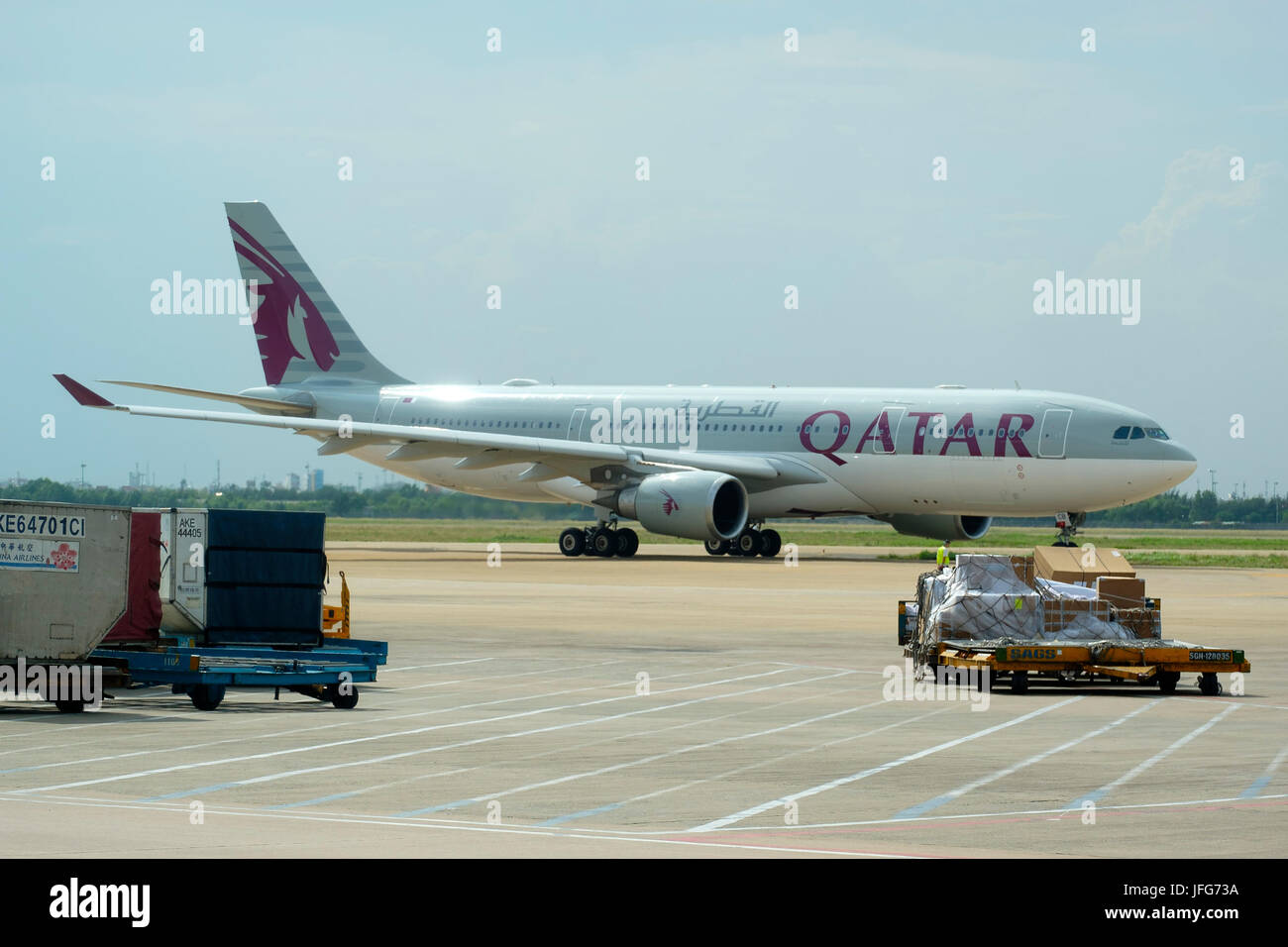 Avion qatar airways Banque de photographies et d’images à haute ...