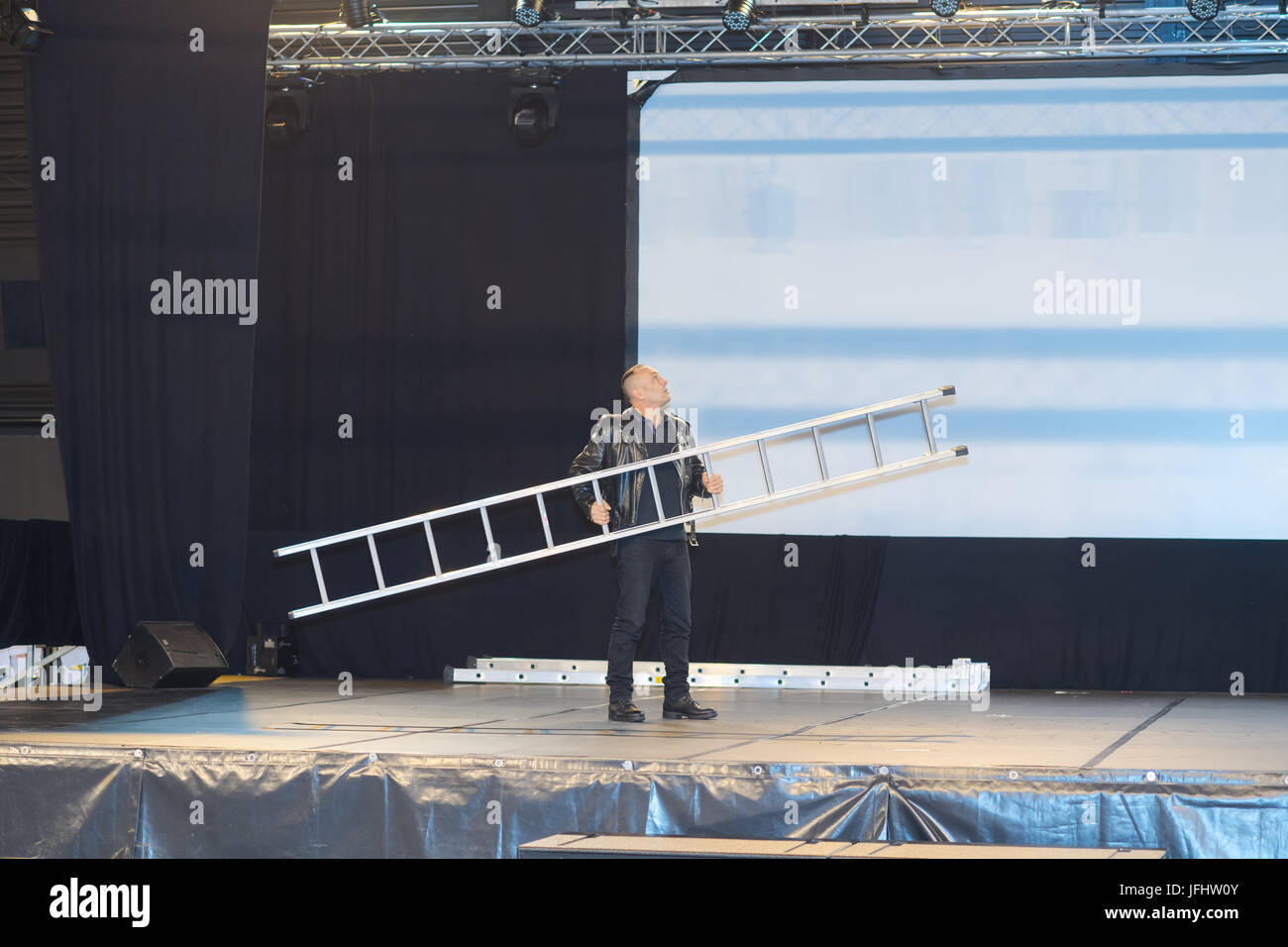 Lighting technician theatre Banque de photographies et d’images à haute ...