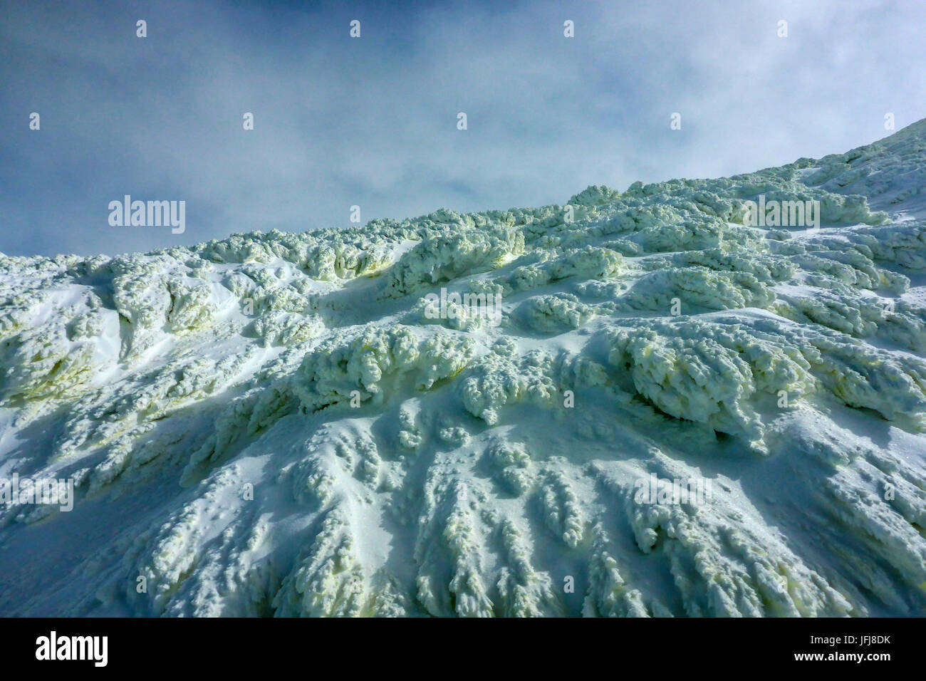 Tokachi volcano Banque de photographies et d’images à haute résolution ...