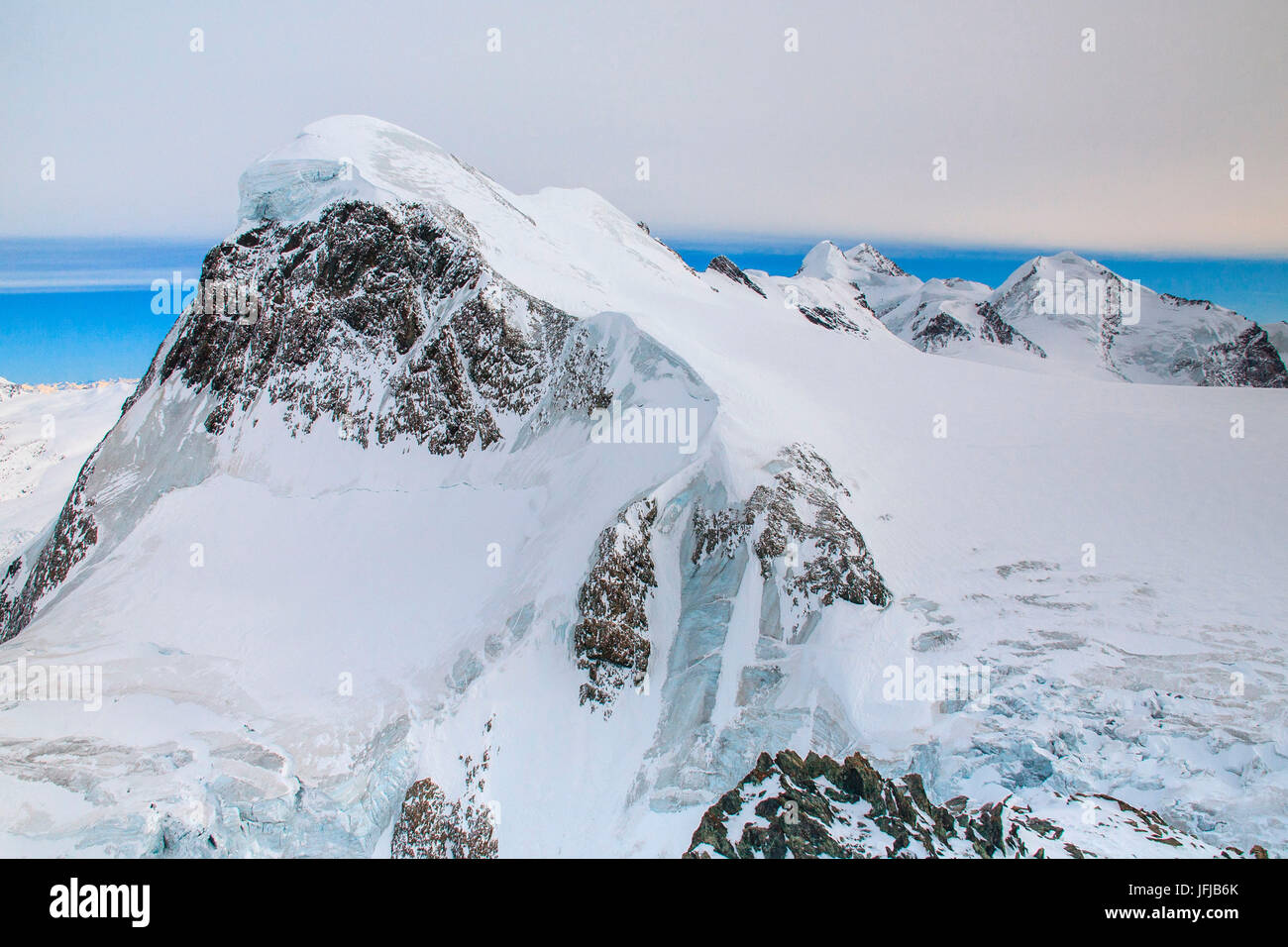 Pic de castore sur le groupe monte rosa Banque de photographies et d ...