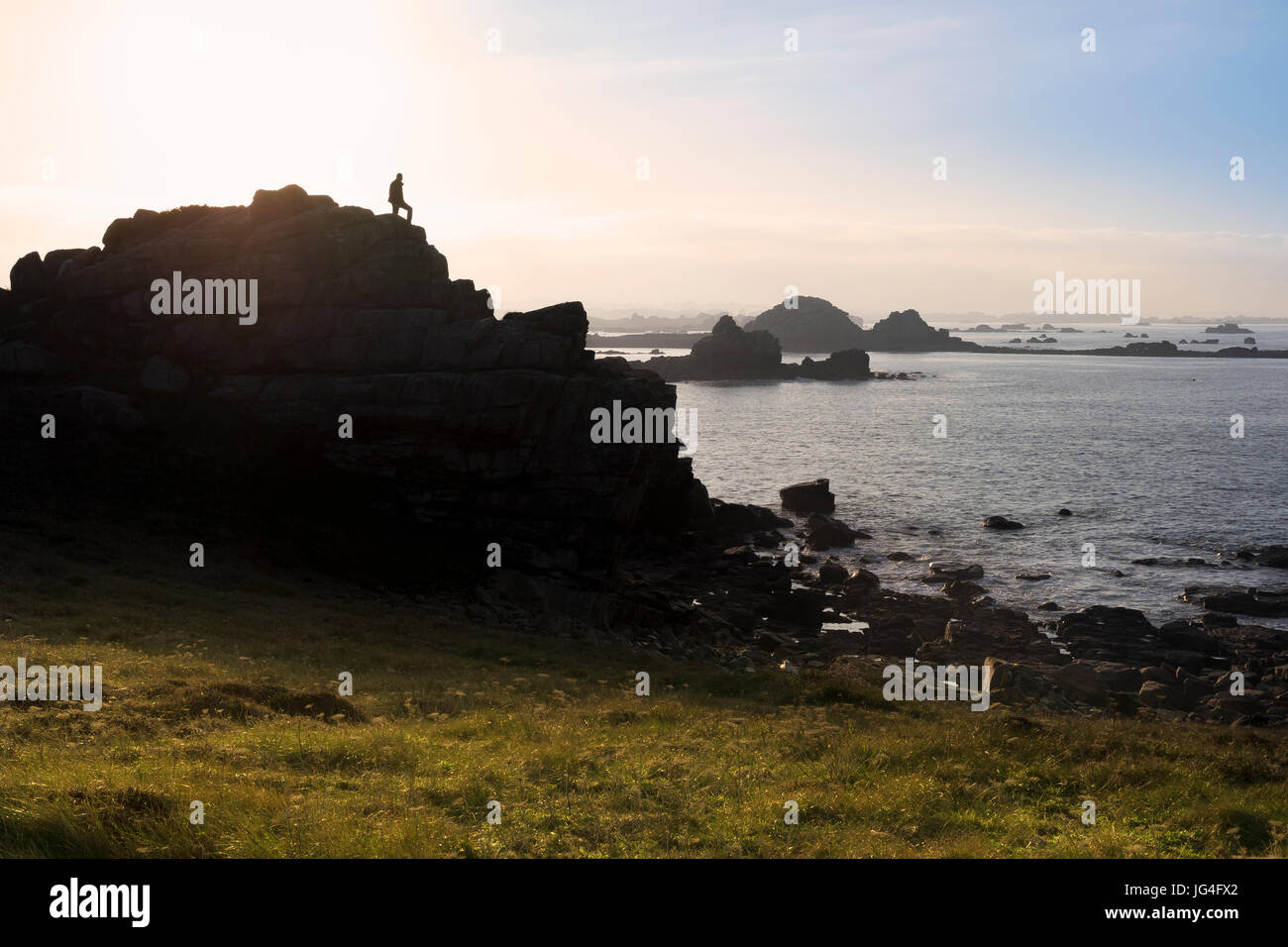 Homme solitaire Banque de photographies et d’images à haute résolution ...