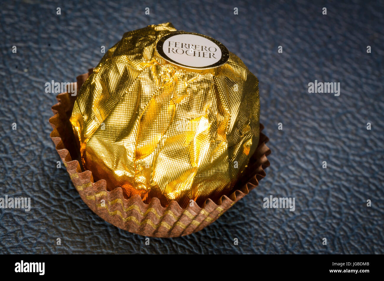 Logo ferrero rocher Banque de photographies et d’images à haute ...