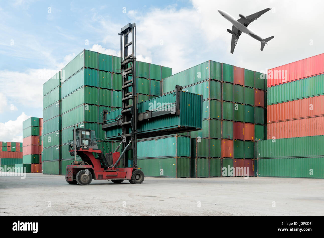 Levage du chariot élévateur de chargement Conteneur Conteneur fort de ...