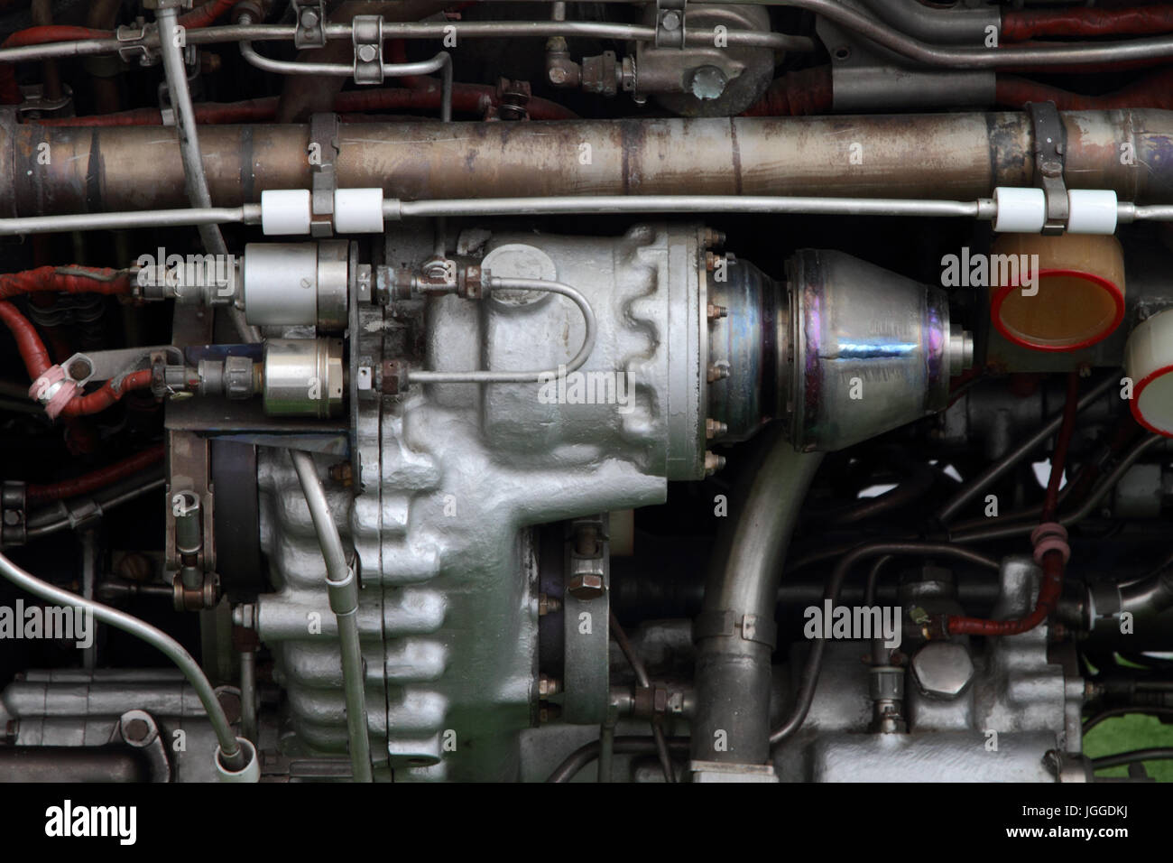 Différents mécanismes sur le corps d'un avion moderne moteur Photo ...