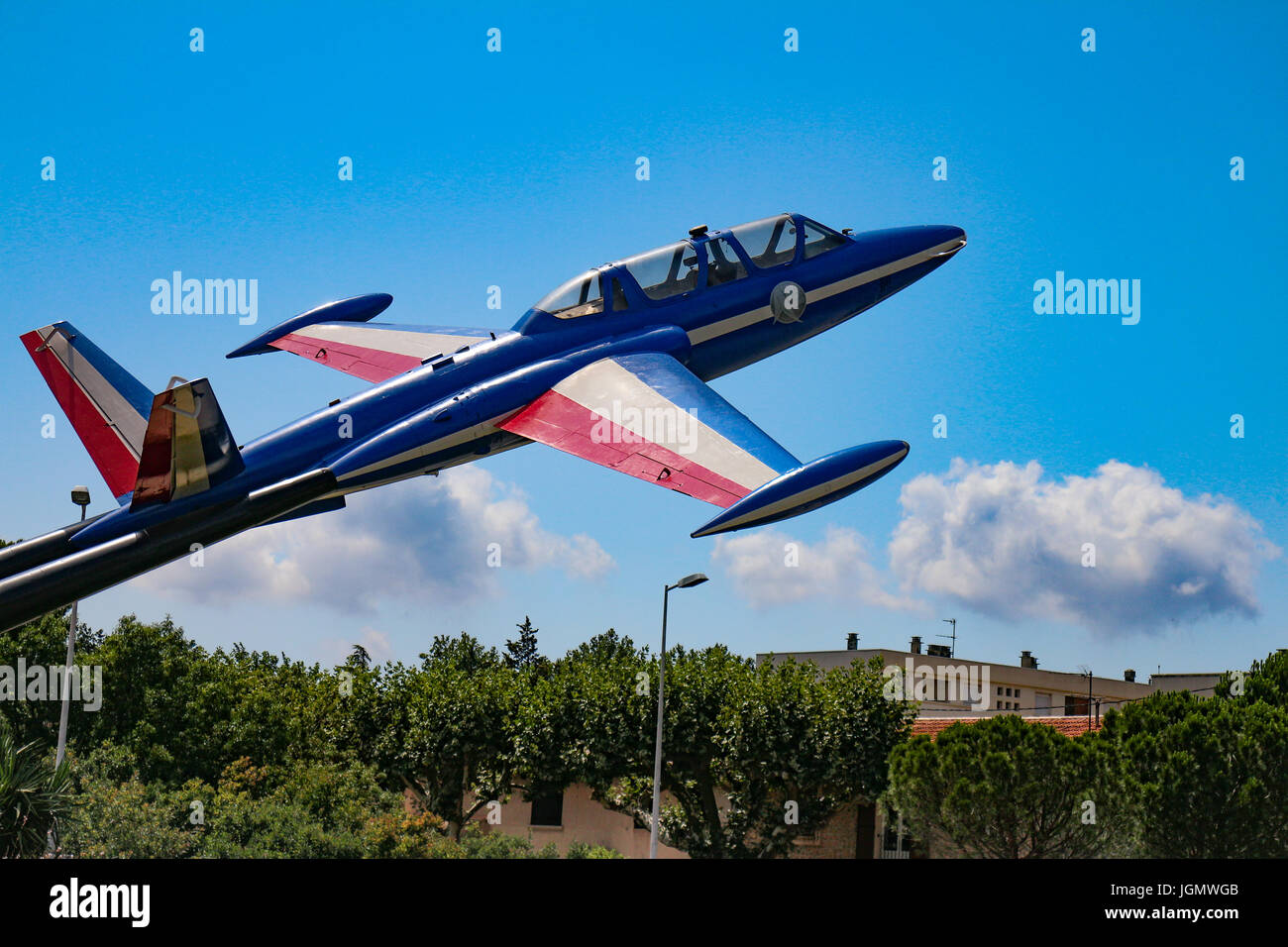 Rond-point 'Ecole de l'air" à Salon-de-Provence Photo Stock - Alamy