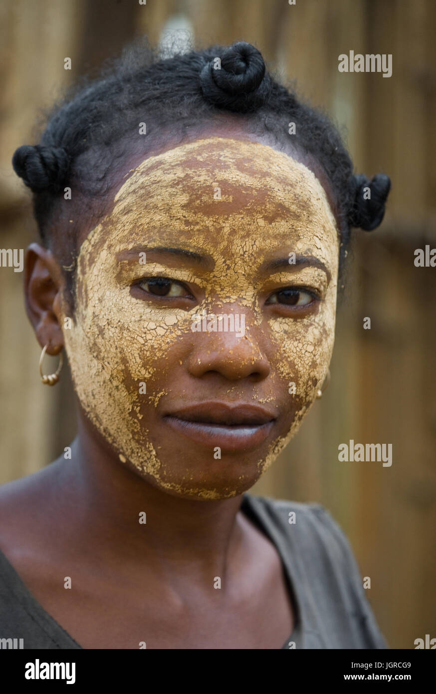 Vieux visage malgache Banque de photographies et d’images à haute ...