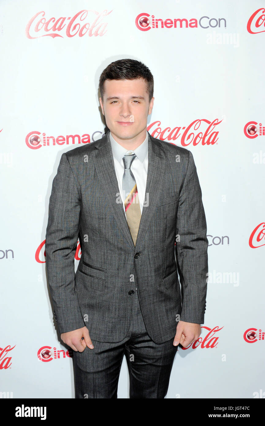 L'acteur Josh Hutcherson arrive à la cérémonie des Prix de réalisation ...