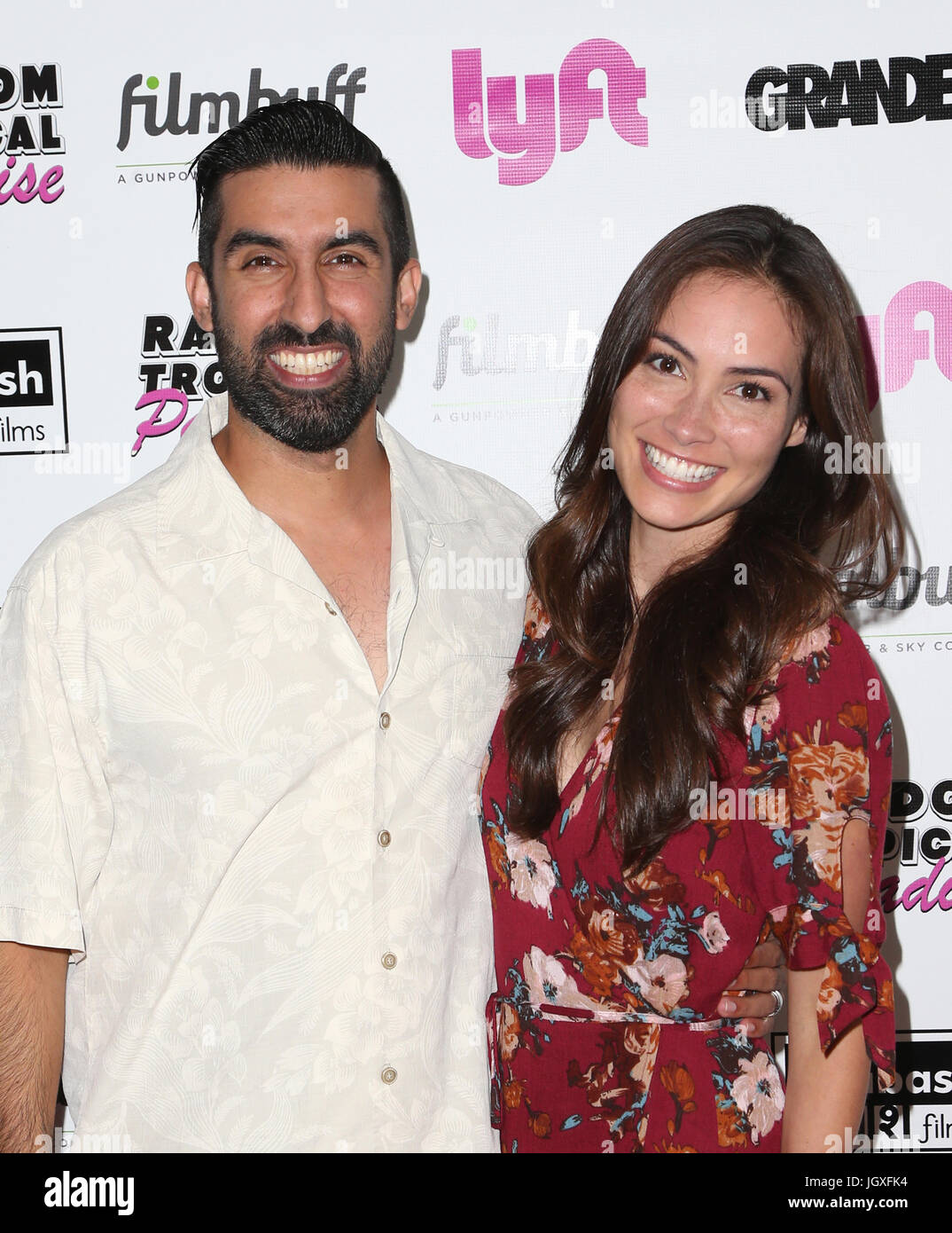 Première mondiale de la poudre et du ciel 'hasard' - paradis tropical ...