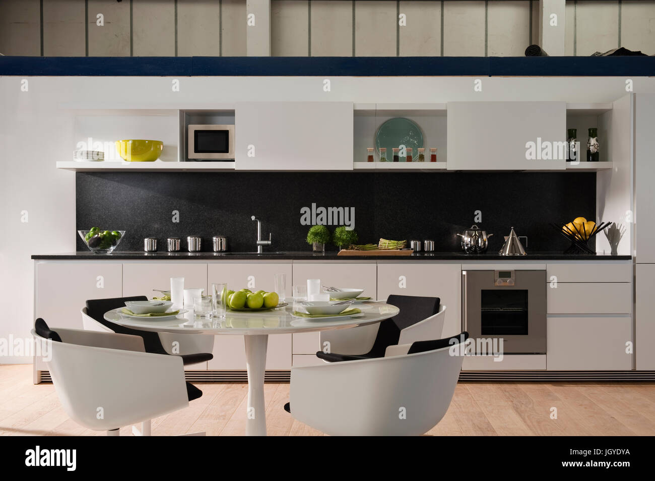 Cuisine Moderne Et Coin Repas Photo Stock Alamy