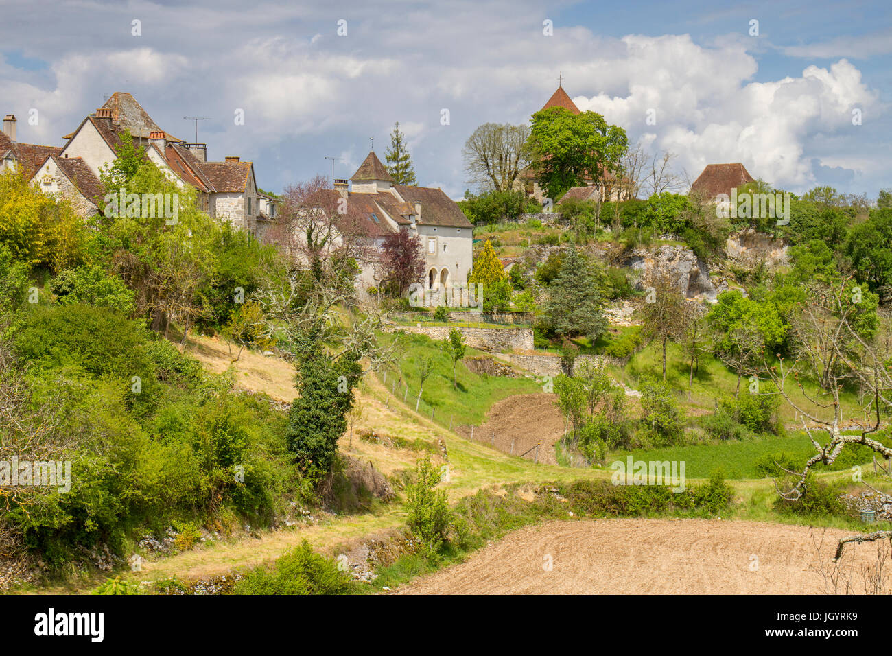 Maisons du village de Carlucet. Sur le Causse de Gramat, Lot, France ...