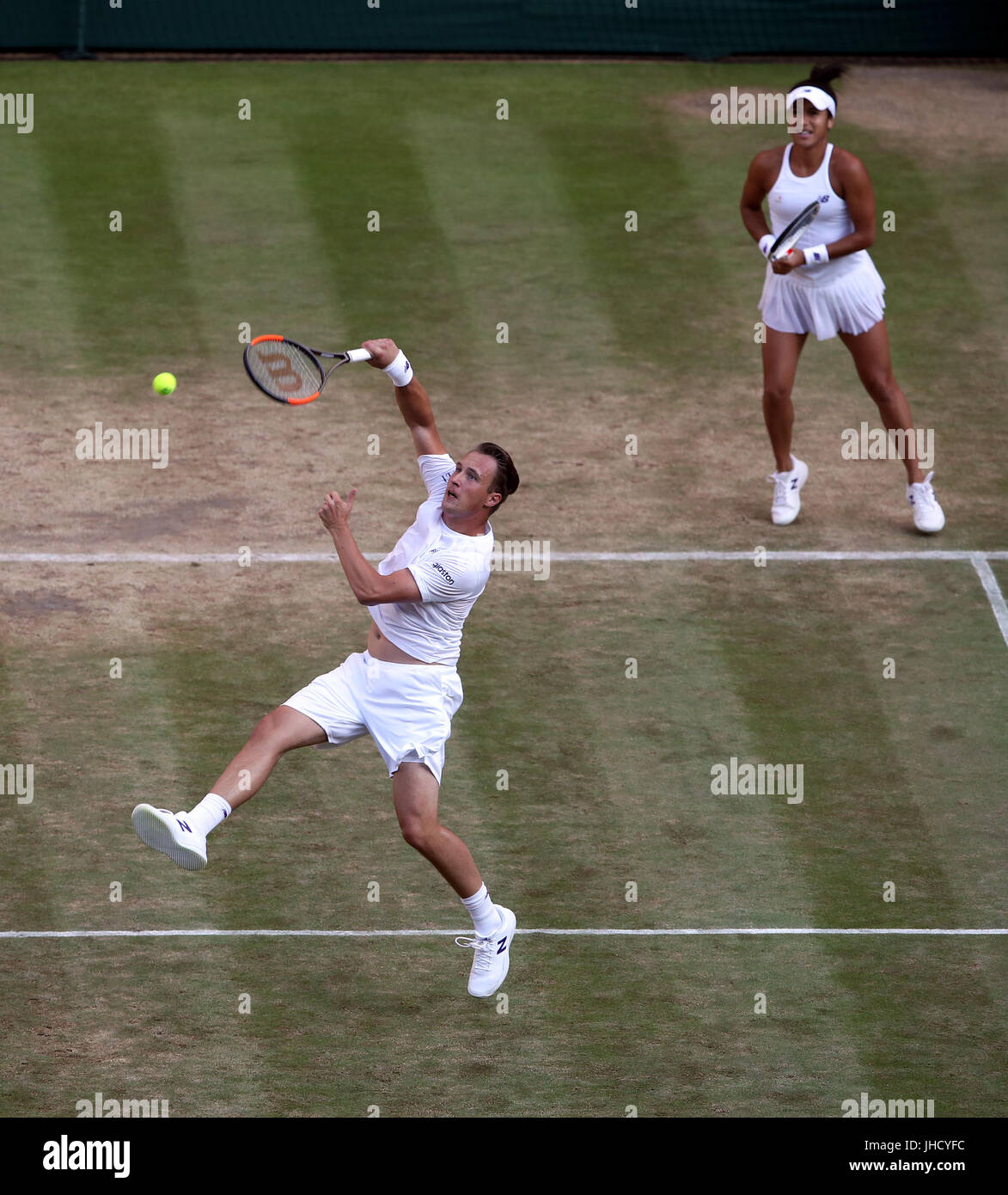 Heather Watson et Henri Kontinen en action lors de leur match de double ...