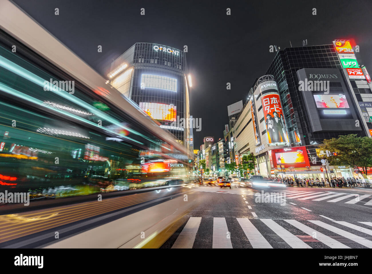 Long exposure shibuya crossing tokyo Banque de photographies et d ...