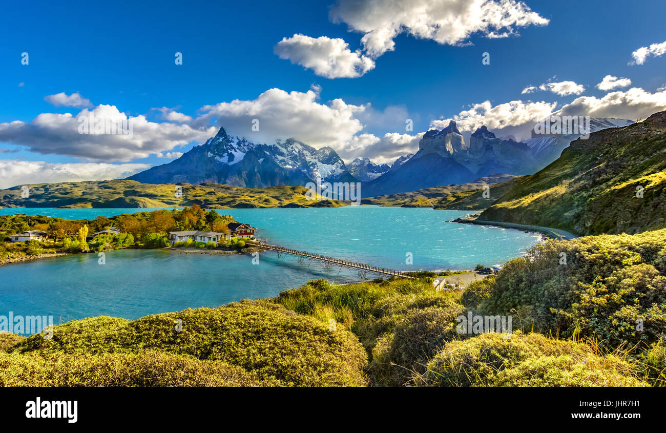 Torres del Paine au lac pehoé, Patagonie, CHILI - Patagonie du Sud, un ...