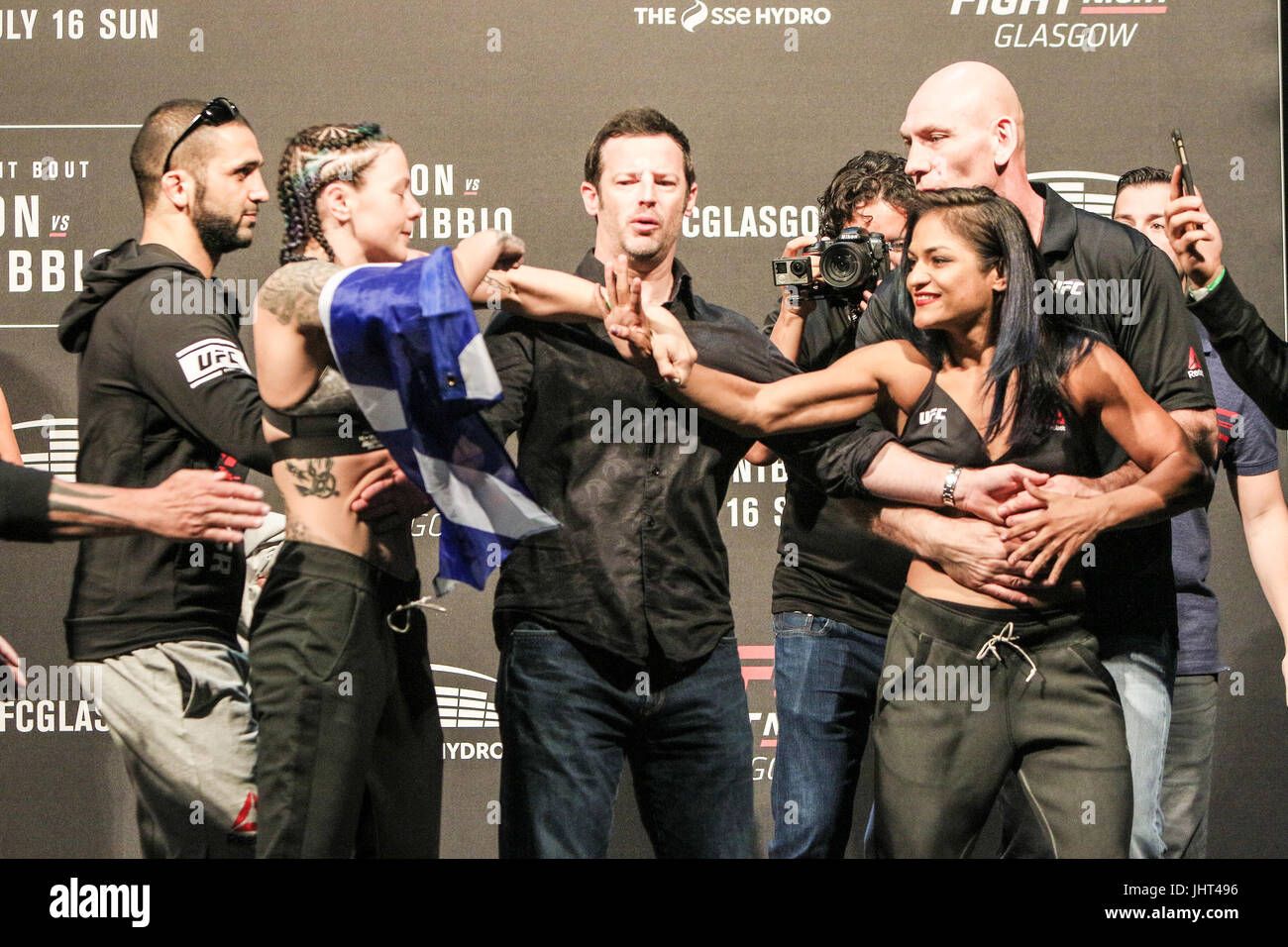 Cynthia calvillo Banque de photographies et d’images à haute résolution ...