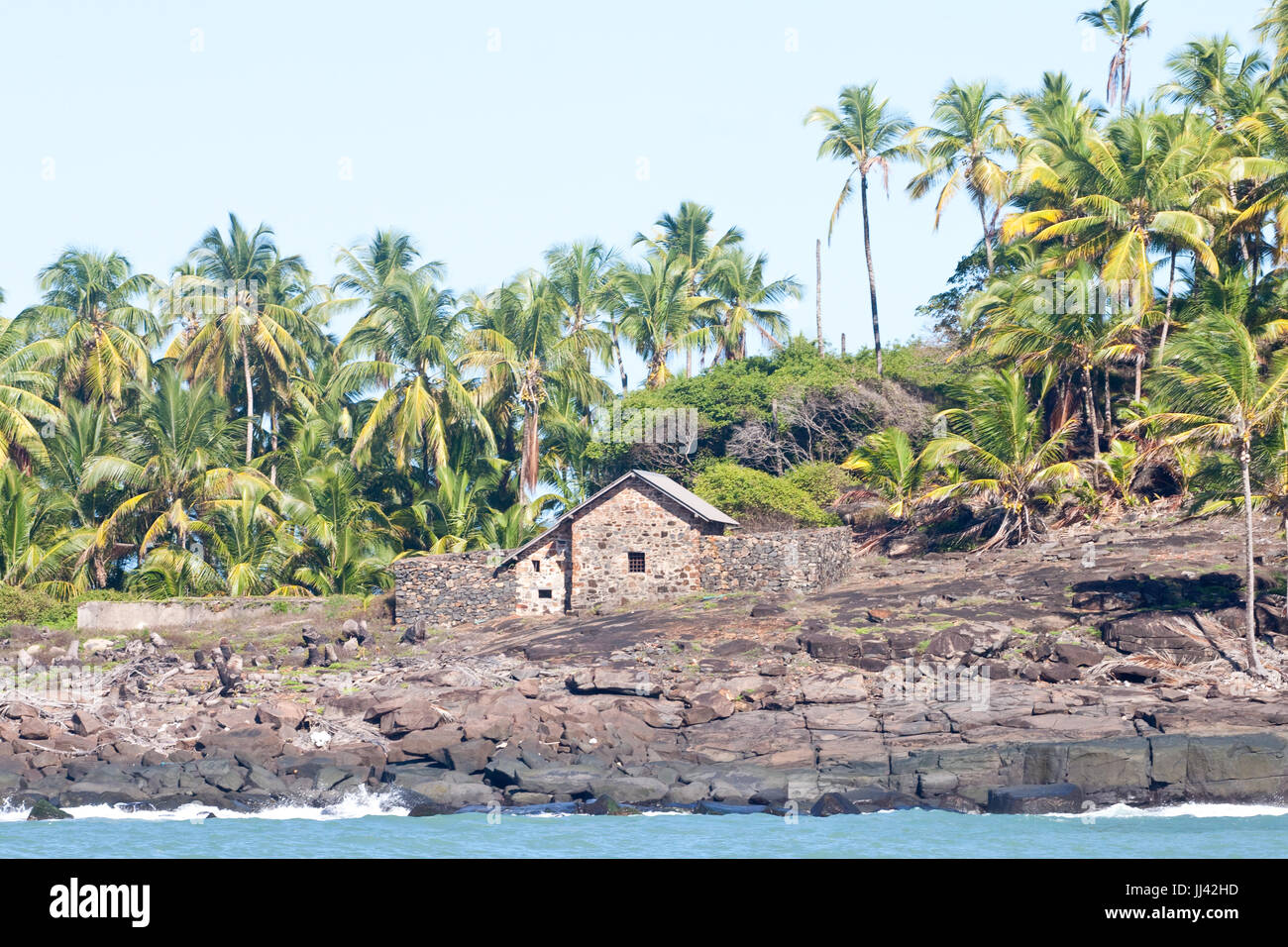 La Cabane d'Alfred Dreyfus à l'Île du Diable en Guyane Photo Stock - Alamy