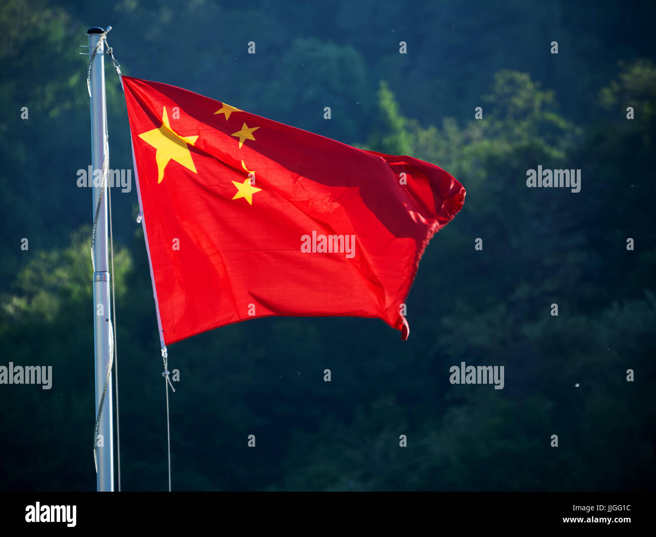 Drapeau chinois flottant Banque de photographies et d’images à haute ...