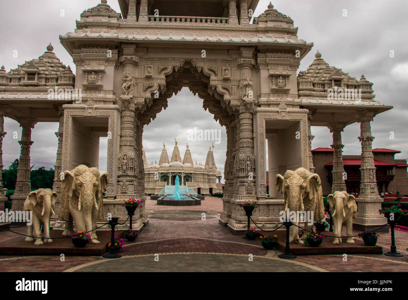 Baps shri swaminarayan mandir chicago Banque de photographies et d ...