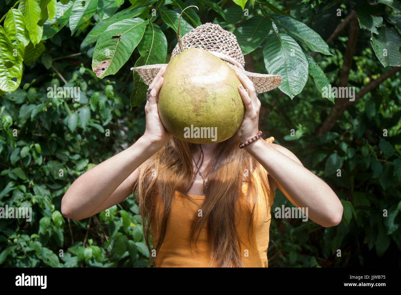 Chadek fruit Banque de photographies et d’images à haute résolution - Alamy