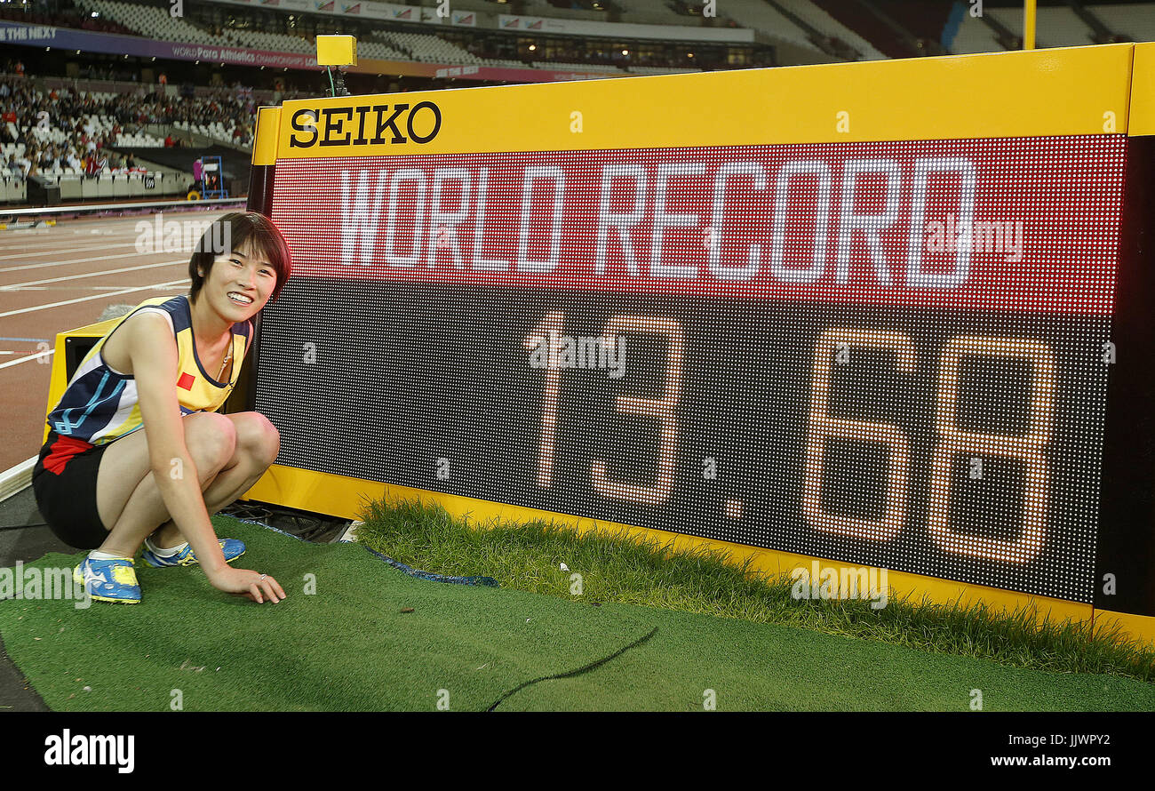 Chinas cuiqing liu bat le record du monde en remportant la finale du 400 m t11 Banque de ...