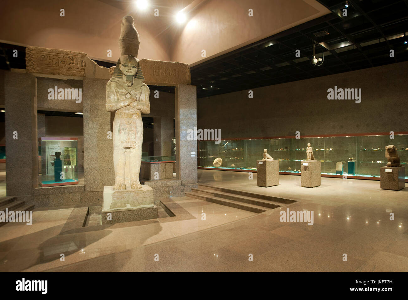 Statue Of Ramses Ii Museum Banque d'image et photos - Alamy