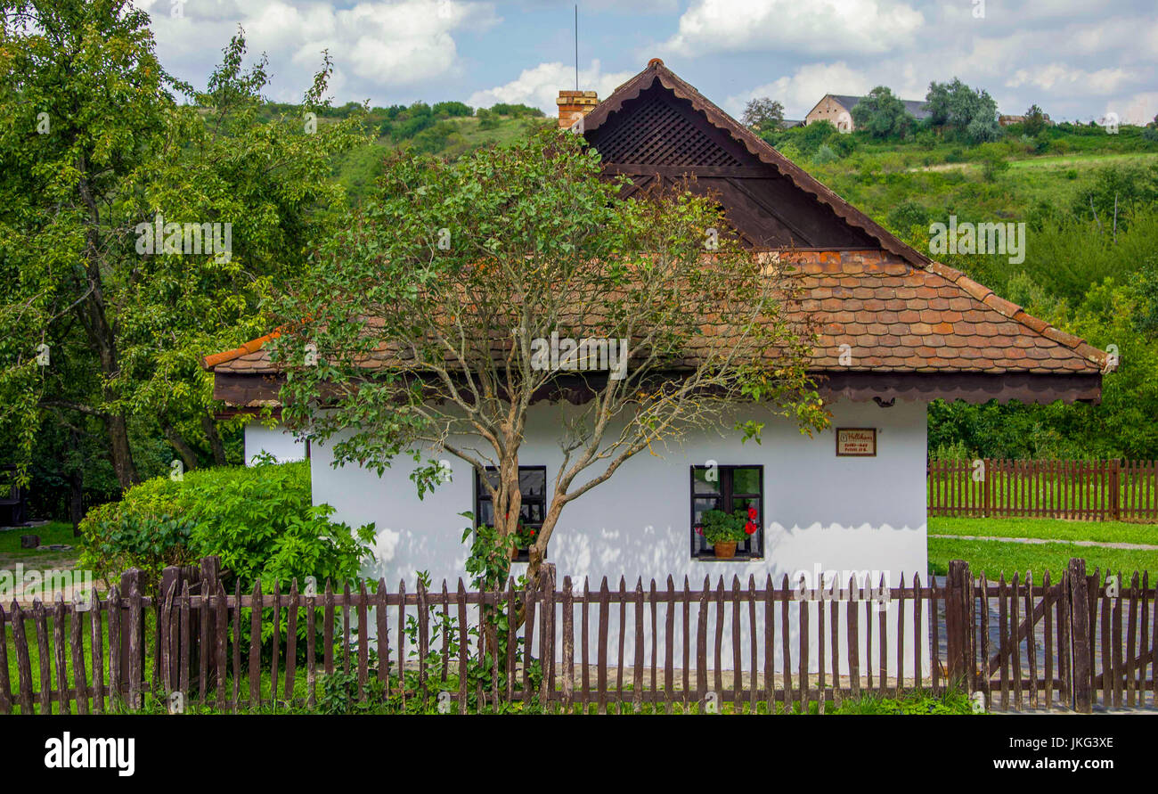 Holloko village Banque de photographies et d’images à haute résolution ...