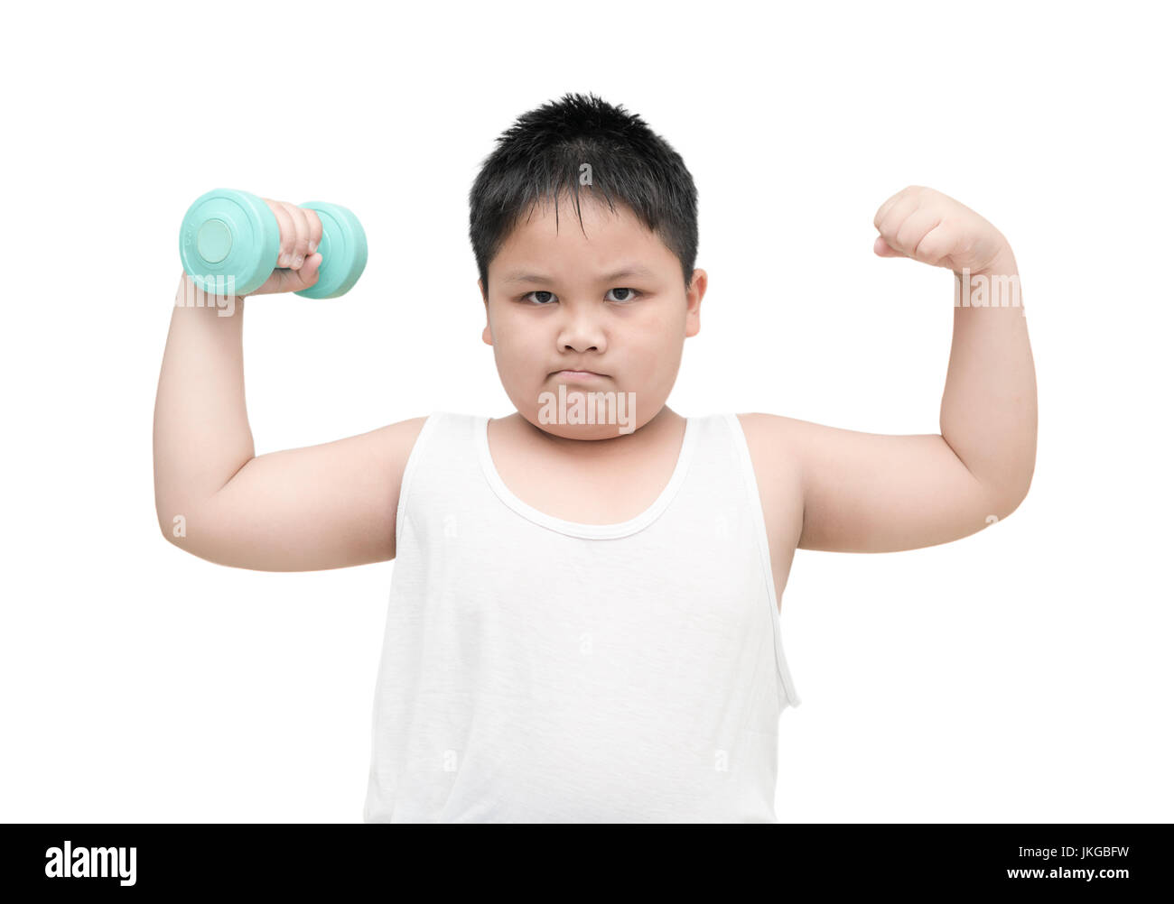 Fat boy obèse est en train de faire des exercices avec haltères courtes ...