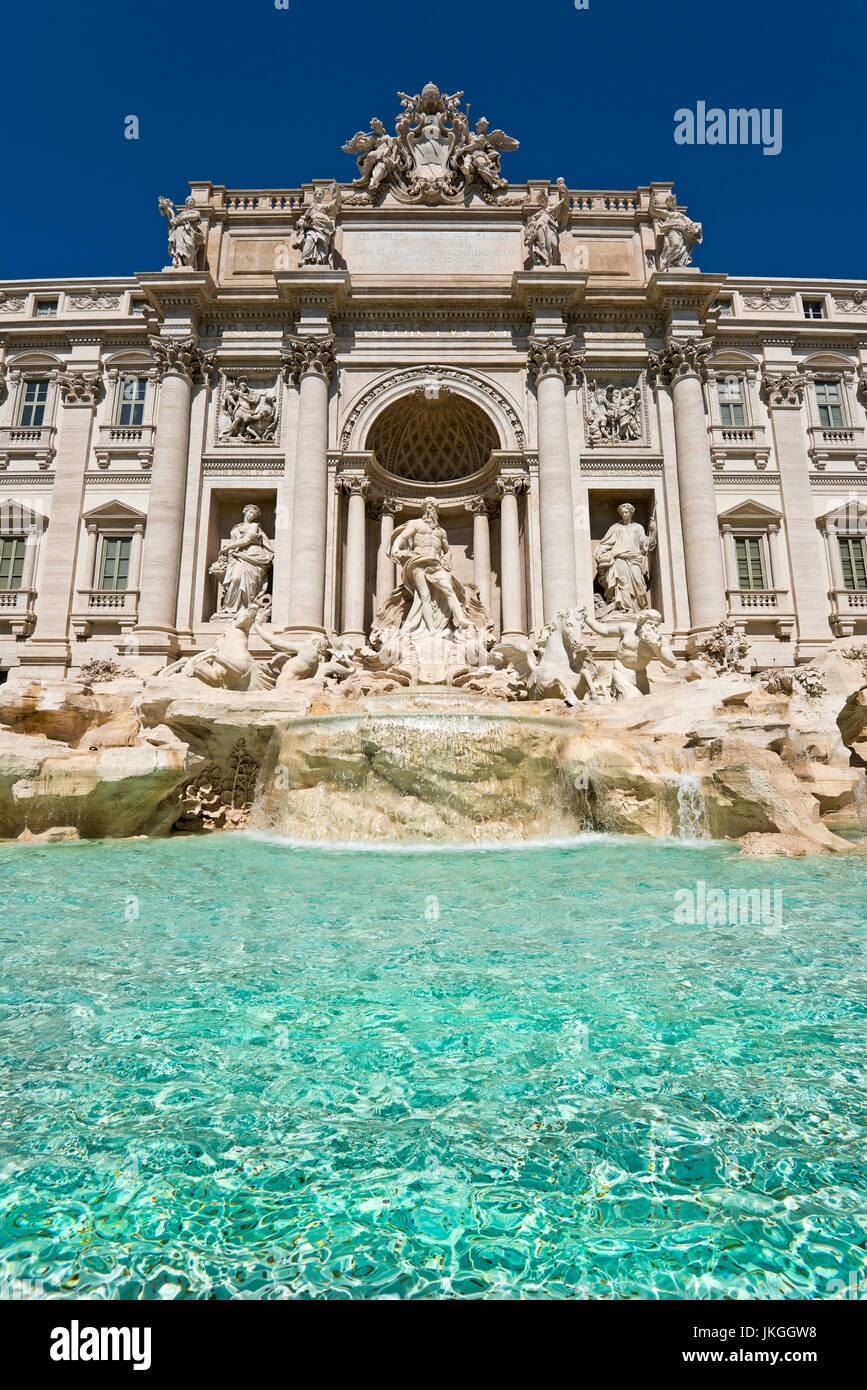 Restauration De La Fontaine De Trevi Banque d'image et photos - Alamy
