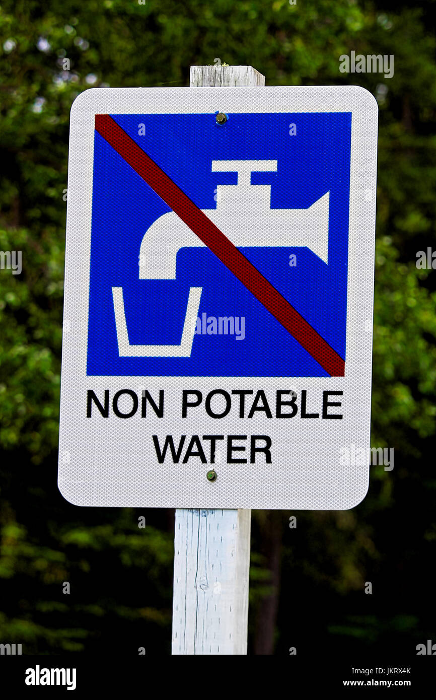 Non potable water sign Banque de photographies et d’images à haute ...