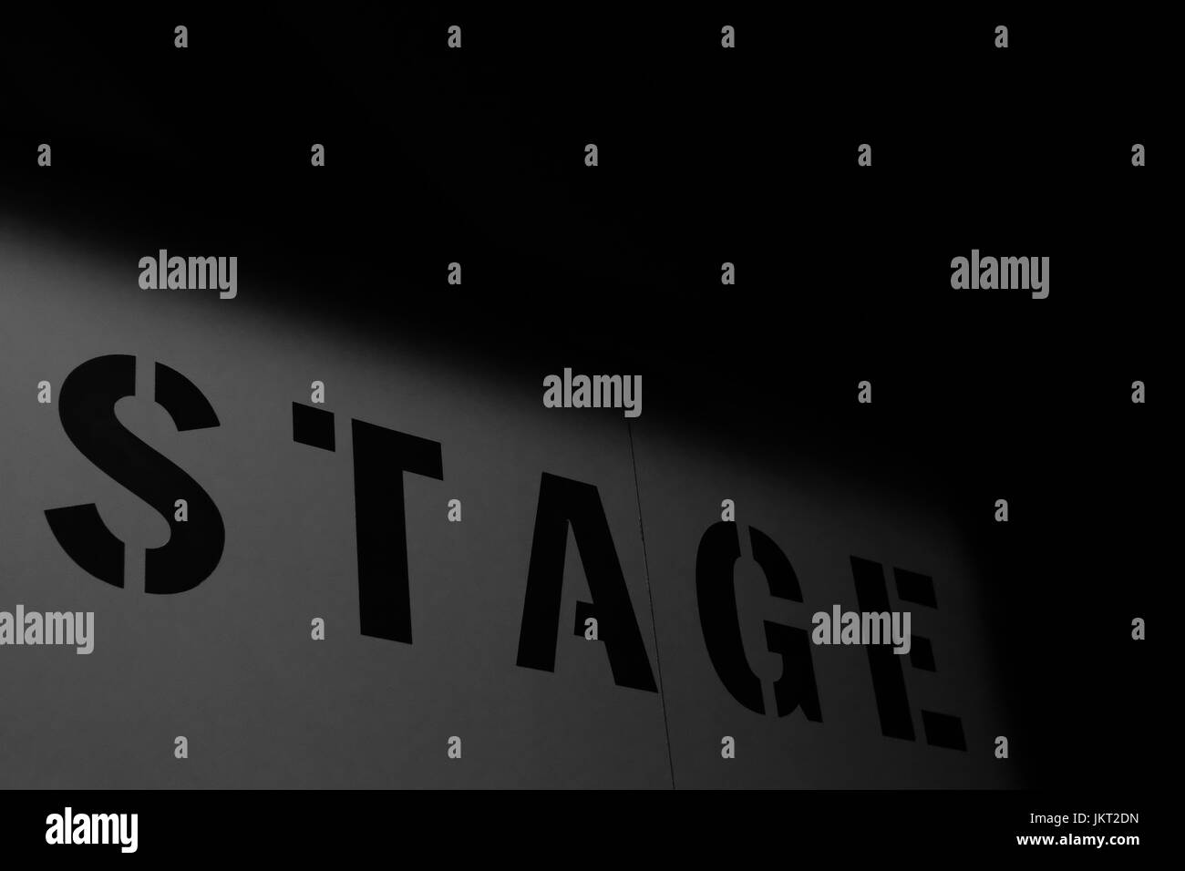 Stage door of west end theatre Banque de photographies et d’images à ...