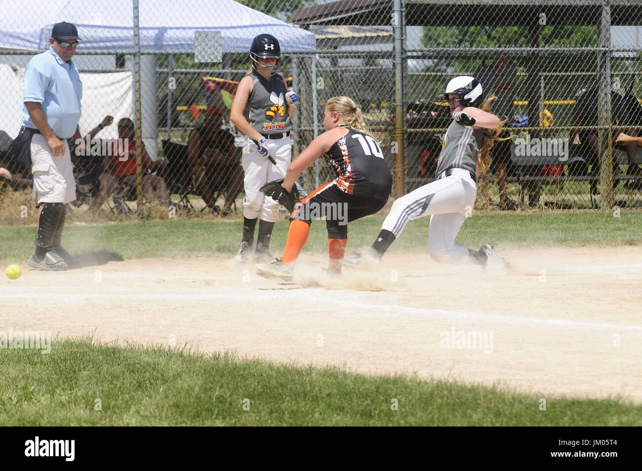Fastpitch softball Banque de photographies et d’images à haute ...