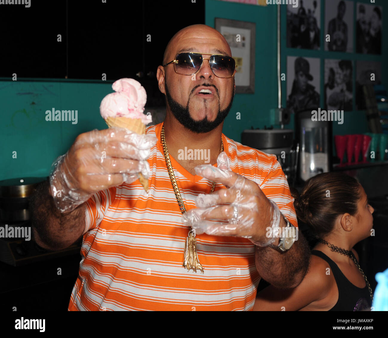 Dj laz Banque de photographies et d’images à haute résolution - Alamy