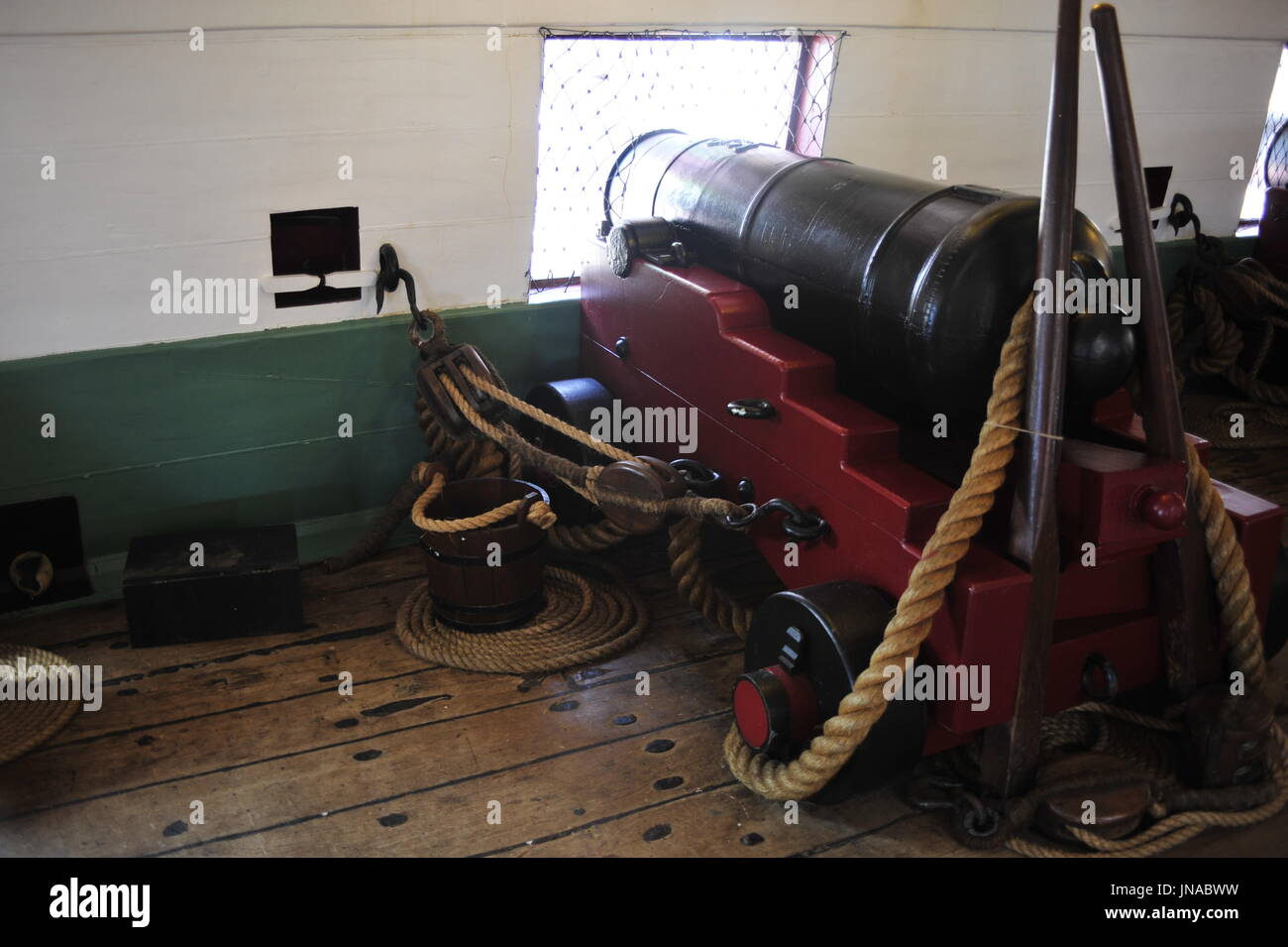 19th century naval cannon Banque de photographies et d’images à haute ...