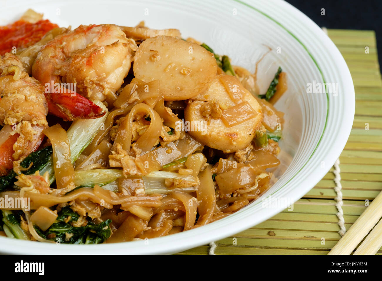 Nouilles De Riz Plates Banque d'image et photos - Alamy