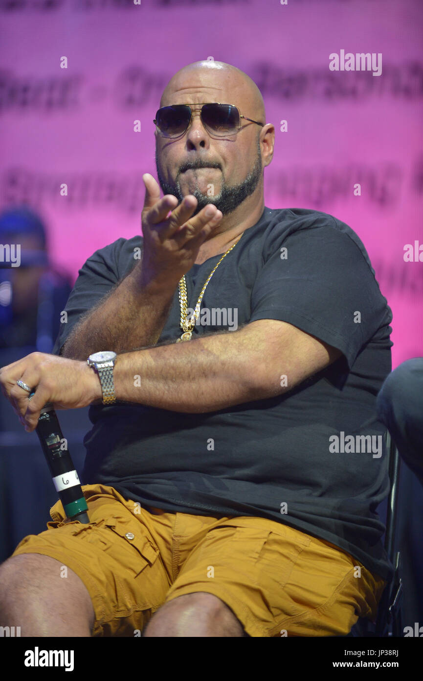 Dj laz Banque de photographies et d’images à haute résolution - Alamy