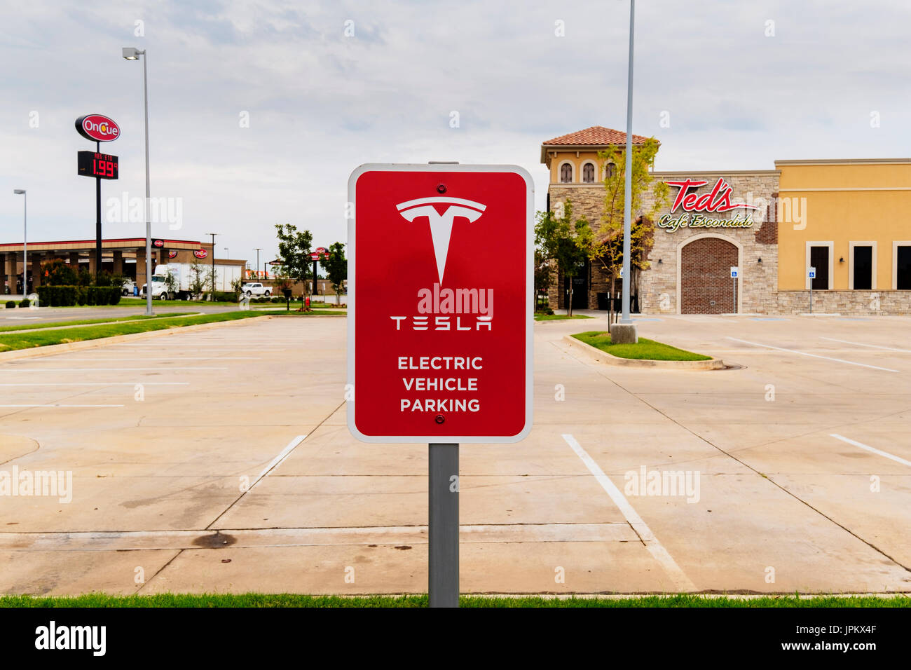 Tesla supercharger stations signe de stationnement Banque de ...