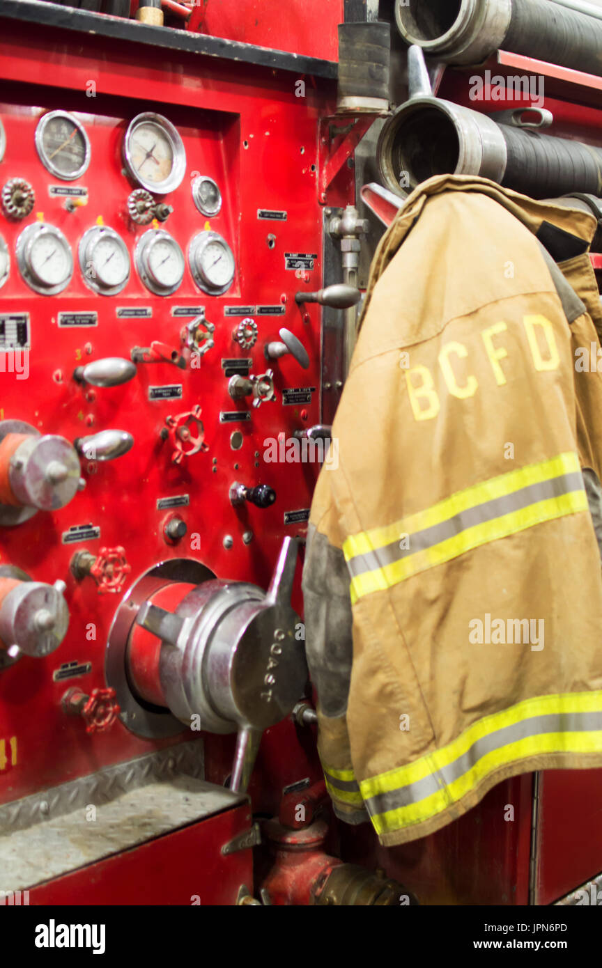 Manomètres camion citerne Banque de photographies et d’images à haute ...