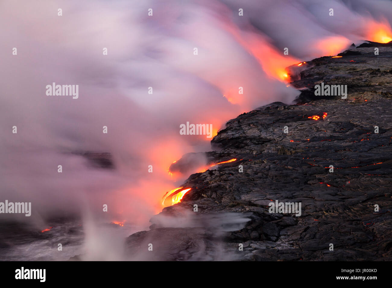 Coulée de lave du volcan kilauea Banque de photographies et d’images à ...