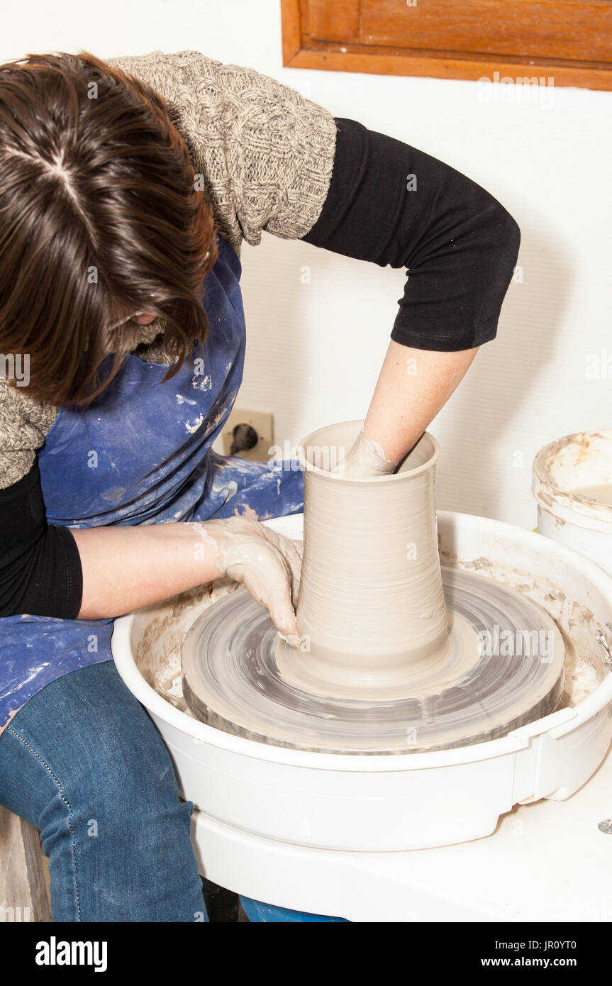 Potiers au travail Banque de photographies et d’images à haute ...