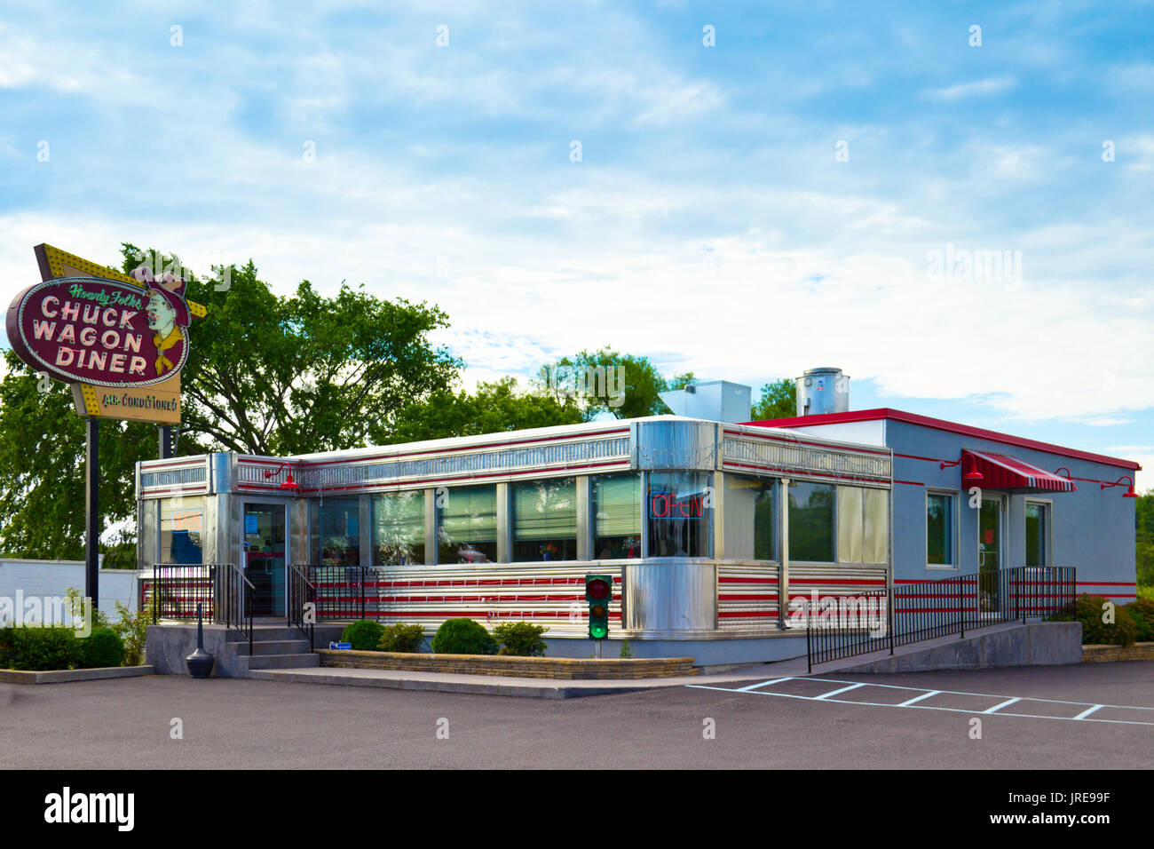Ce populaire 1950 Diner se trouve à la campagne dans le comté de ...