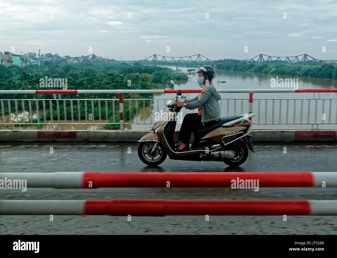 Hanoi bridge Banque de photographies et d’images à haute résolution - Alamy