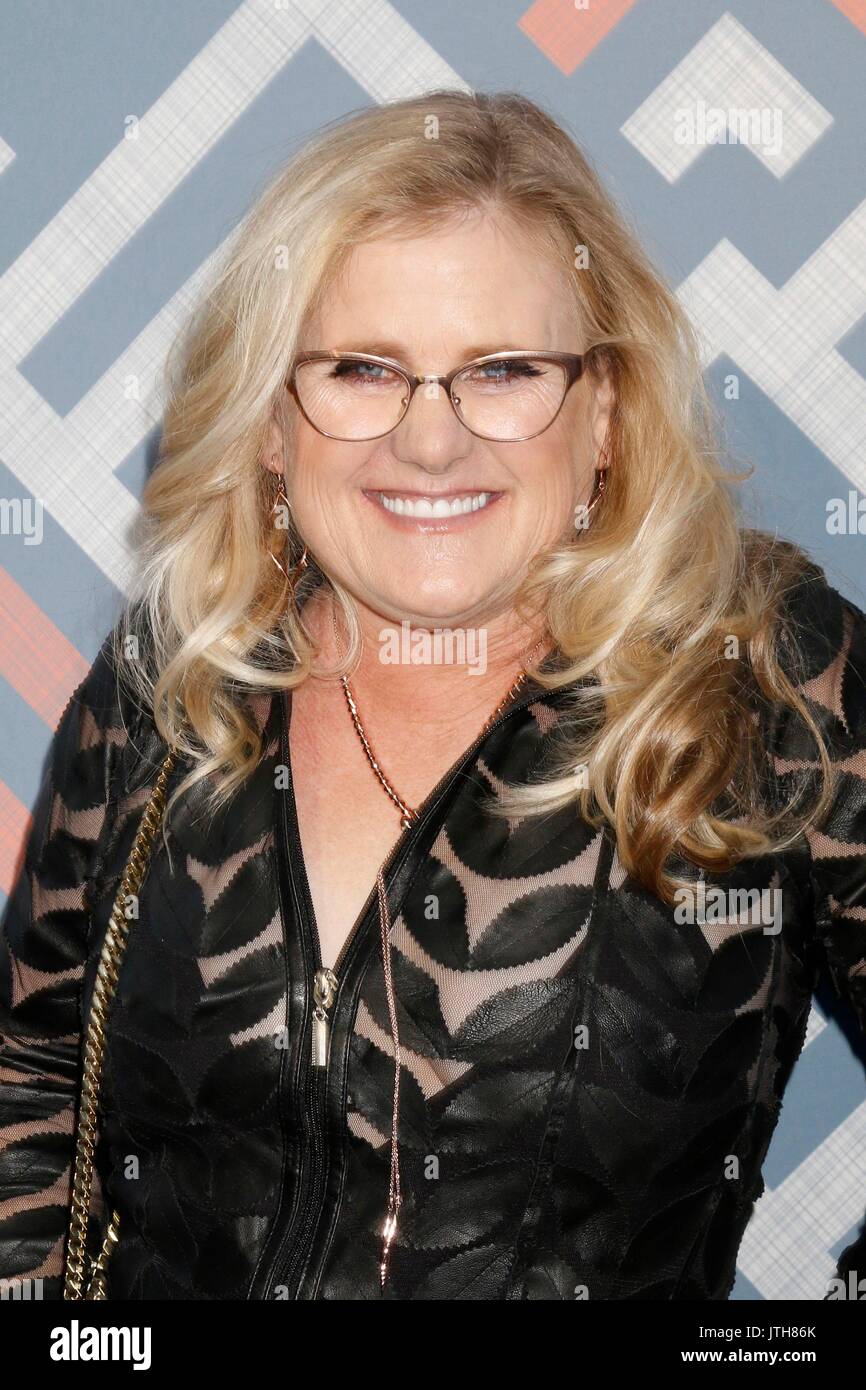 Nancy Cartwright aux arrivées pour Fox TCA après soirée Tapis Rouge ...