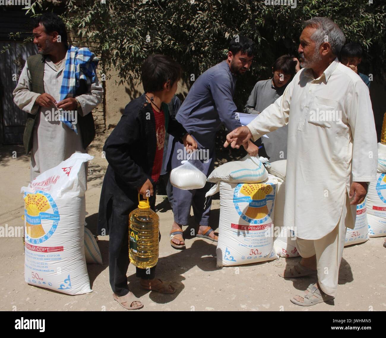 Sari pul Banque de photographies et d’images à haute résolution - Alamy