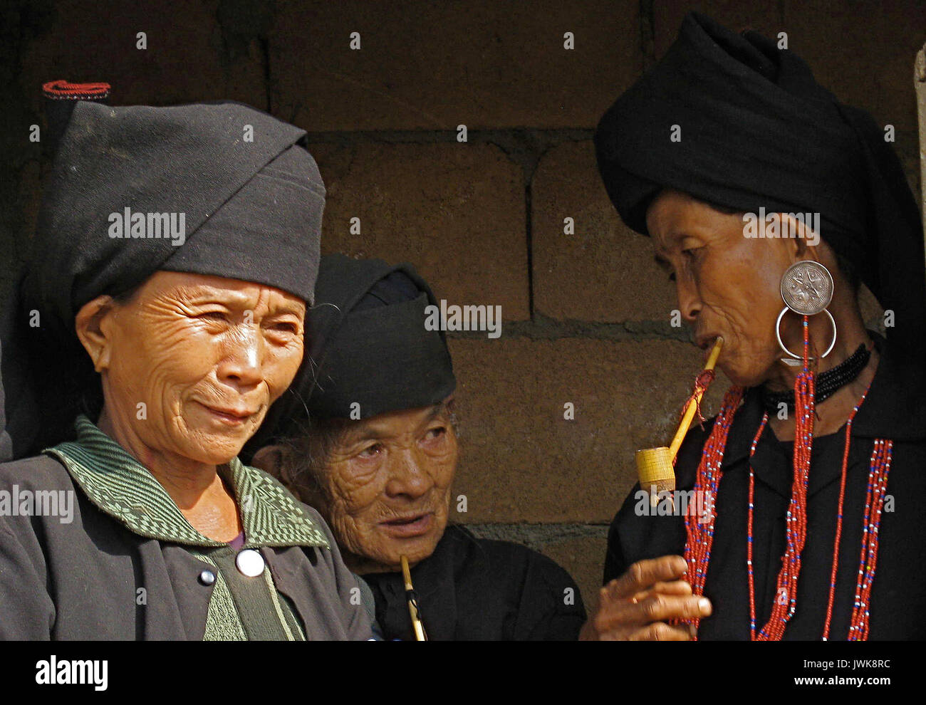 Tribu birmane Banque de photographies et d’images à haute résolution ...