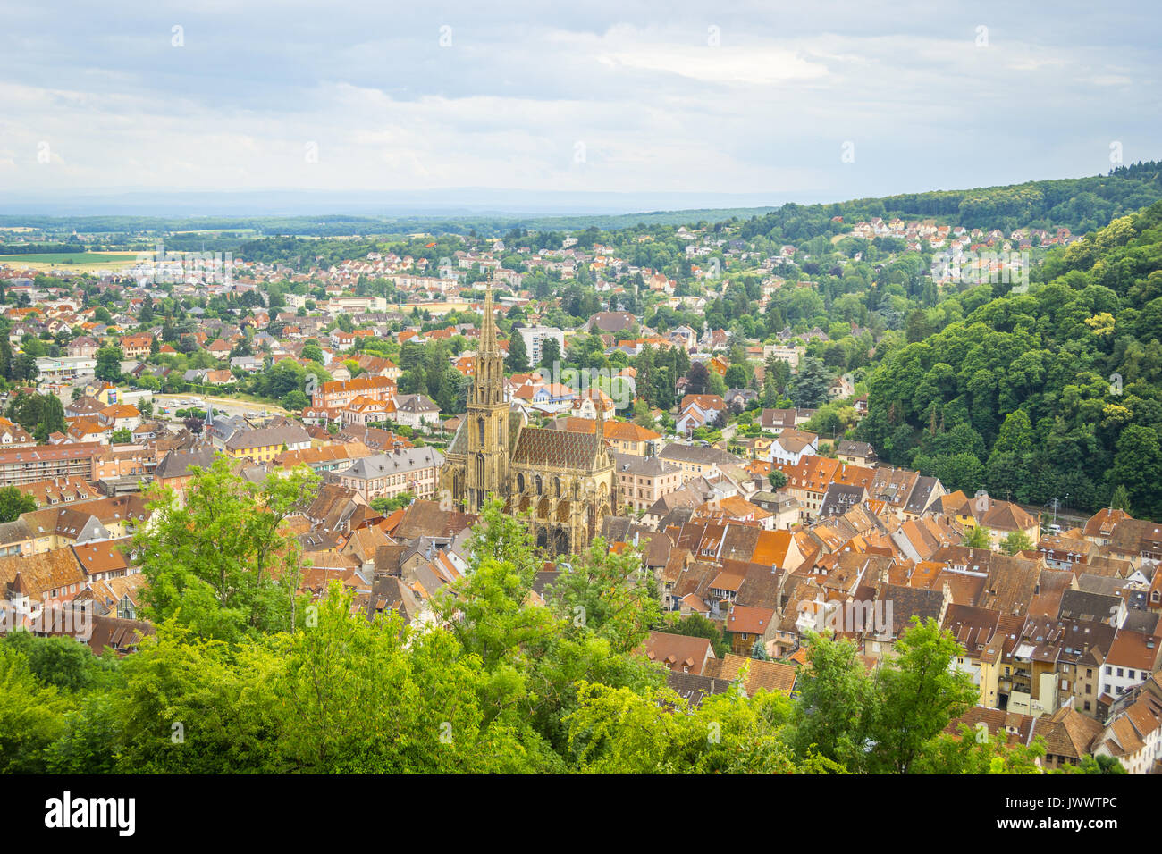 Thann alsace Banque de photographies et d’images à haute résolution - Alamy