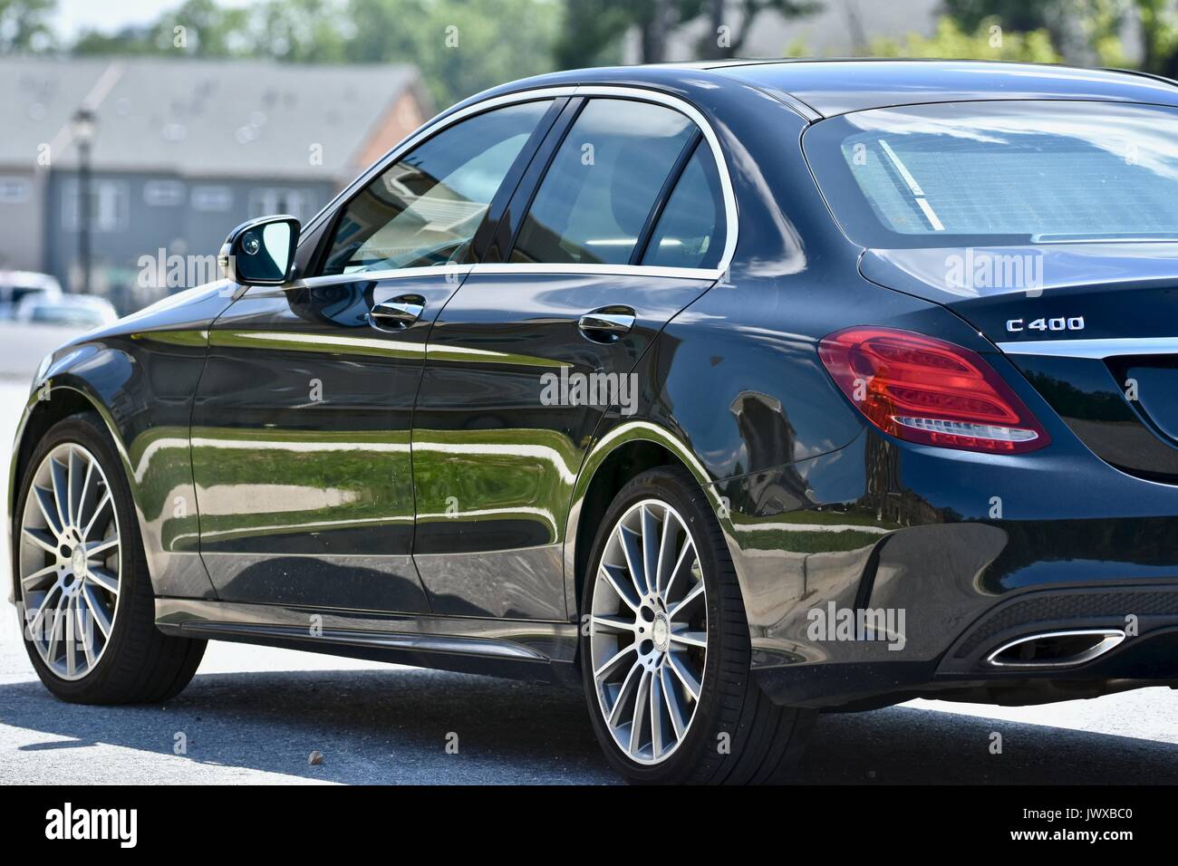 Exciting Mercedes Benz C 400 Pictures