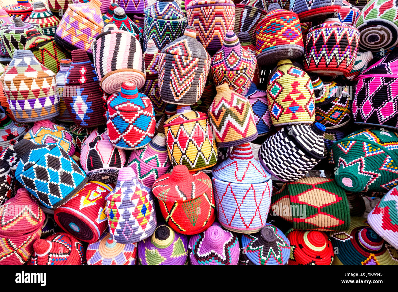 Artefacts marocains Banque de photographies et d’images à haute résolution - Alamy