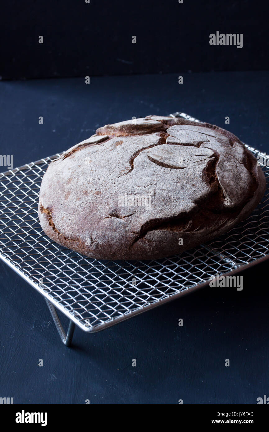 Pain rond Banque de photographies et d’images à haute résolution - Alamy