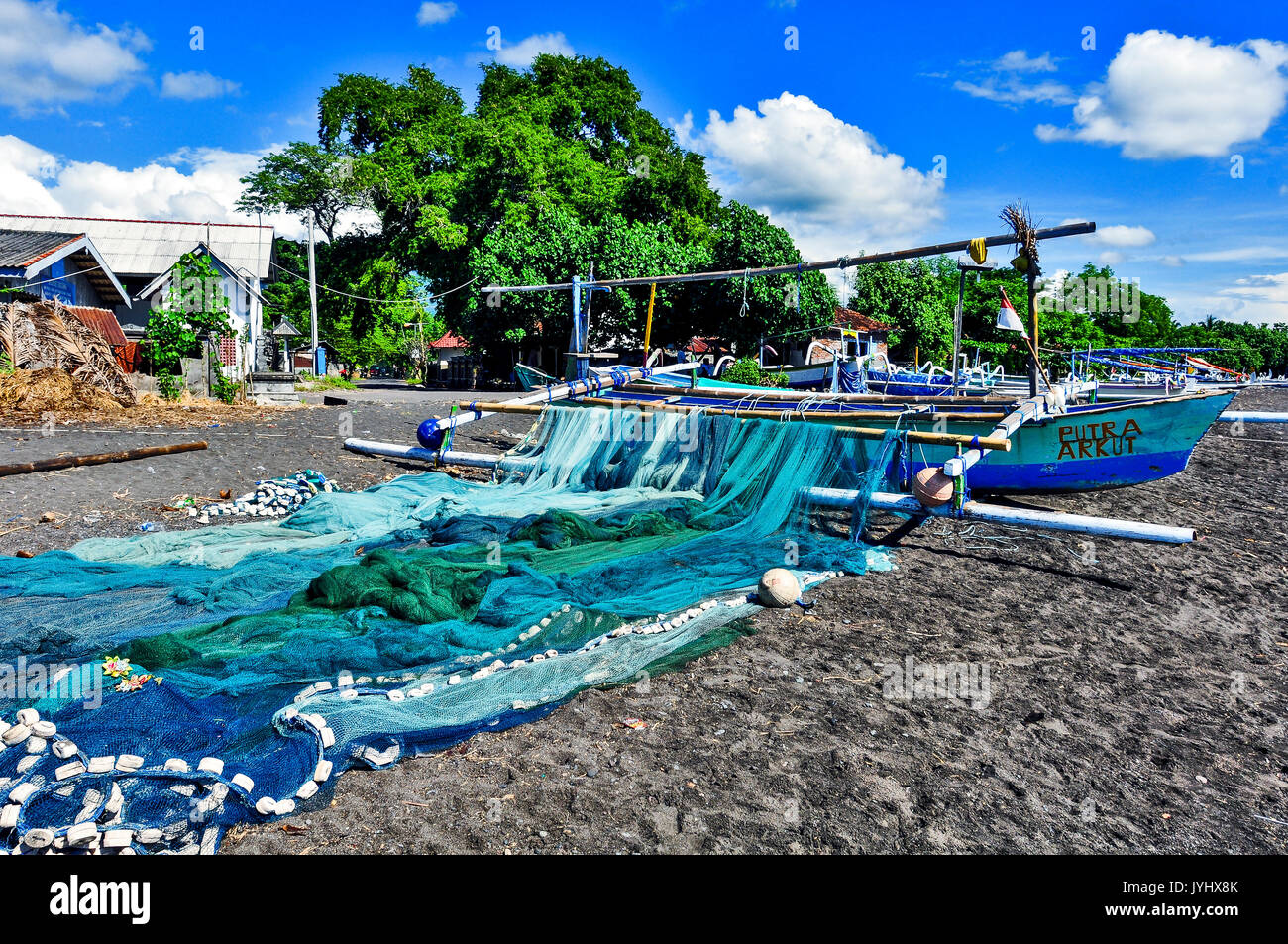 Bateau traditionnel prahu Banque de photographies et d’images à haute ...