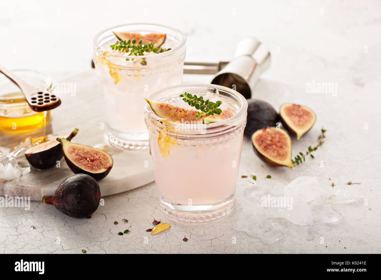 Vodka Cocktail Rose Clair Banque d'image et photos - Alamy