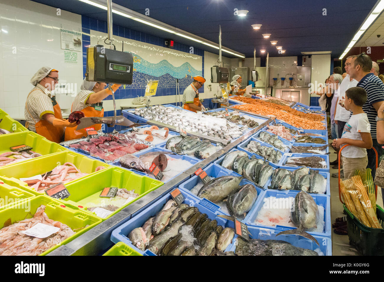 Supermarket In Spain Banque d'image et photos - Alamy
